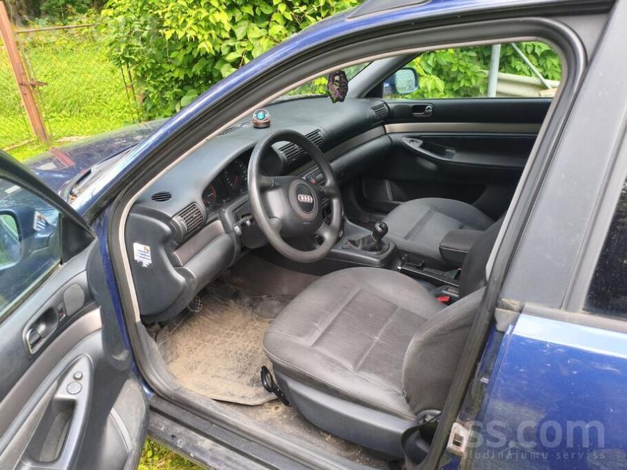 Blue Audi A4 1998 in Valka, with an engine capacity of 1.90 L and mileage of 336 thousand km for 1400 €, photo 7 on AUTOMOTO.COM.LV