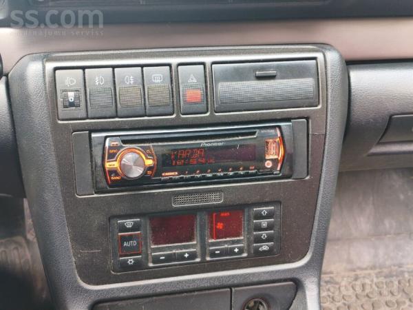 Blue Audi A4 1998 in Valka, with an engine capacity of 1.90 L and mileage of 336 thousand km for 1400 €, photo 8 on AUTOMOTO.COM.LV