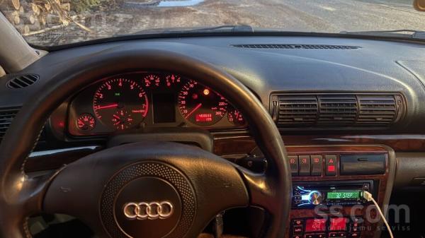 Blue Audi A4 1998 in Madona, with an engine capacity of 1.80 L and mileage of 469 thousand km for 1400 €, photo 6 on AUTOMOTO.COM.LV