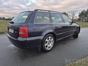 Blue Audi A4 1999 in Riga, with an engine capacity of 1.80 L and mileage of 418 thousand km for 1000 €, photo 5 on AUTOMOTO.COM.LV