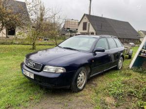 Zils Audi A4 1999 Druskininkai, ar dzinēja tilpumu 1.90 L un nobraukumu 400 tūkst. km par 700 €, foto  vietnē AUTOMOTO.COM.LV