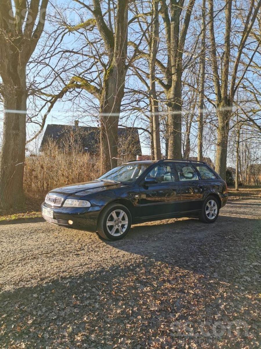 Zils Audi A4 1999 Bauska, ar dzinēja tilpumu 1.80 L un nobraukumu 416 tūkst. km par 2350 €, foto 1 vietnē AUTOMOTO.COM.LV