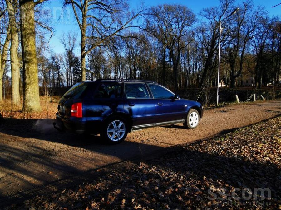 Zils Audi A4 1999 Bauska, ar dzinēja tilpumu 1.80 L un nobraukumu 416 tūkst. km par 2350 €, foto 2 vietnē AUTOMOTO.COM.LV