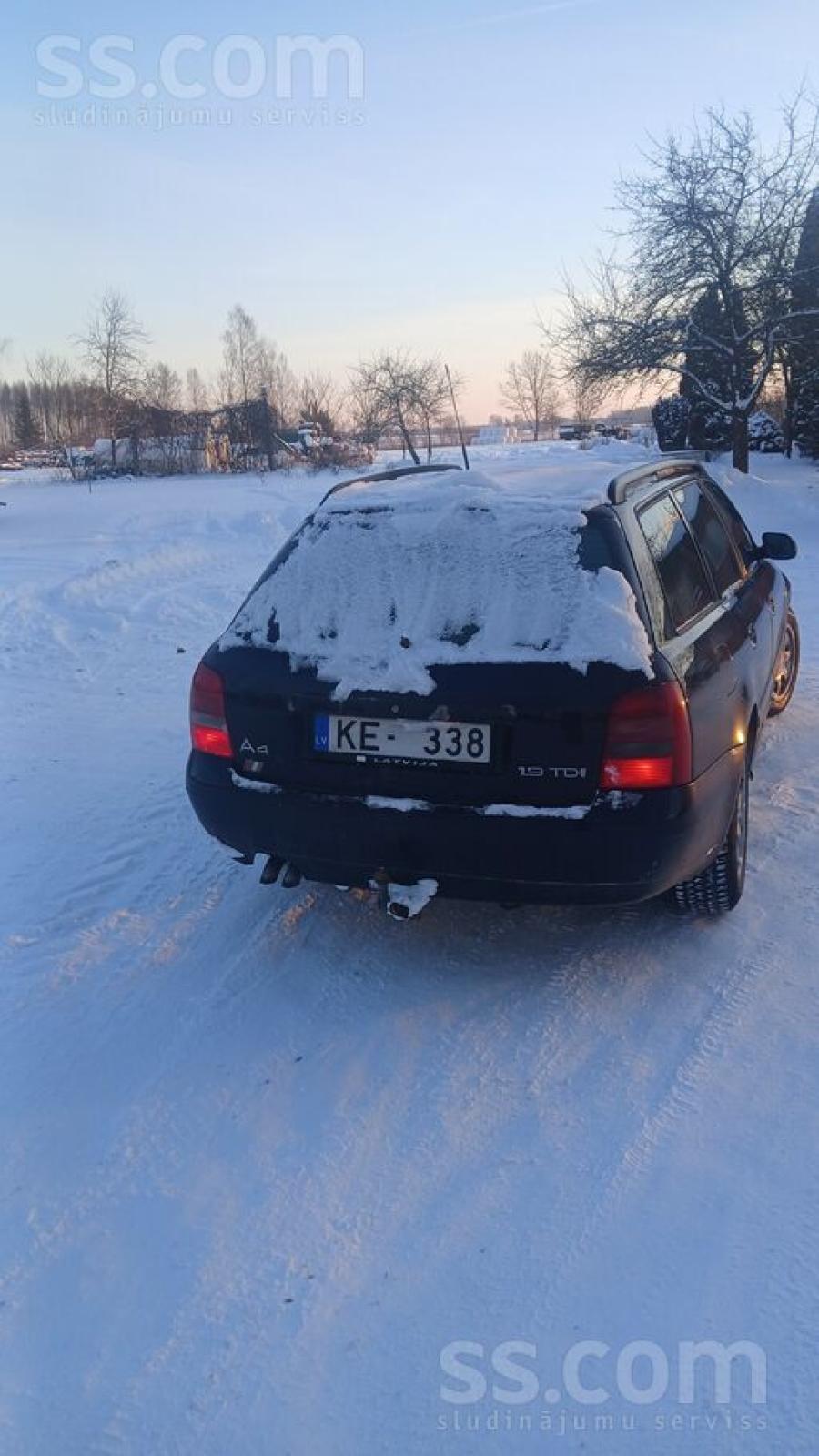 Blue Audi A4 1999 in Rezekne, with an engine capacity of 1.90 L and mileage of 425 thousand km for 1000 €, photo 5 on AUTOMOTO.COM.LV
