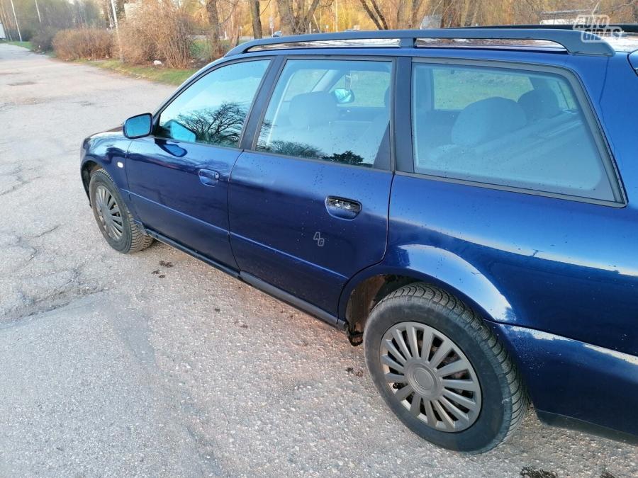 Blue Audi A4 1999 in Utena, with an engine capacity of 1.80 L and mileage of 299 thousand km for 750 €, photo 11 on AUTOMOTO.COM.LV