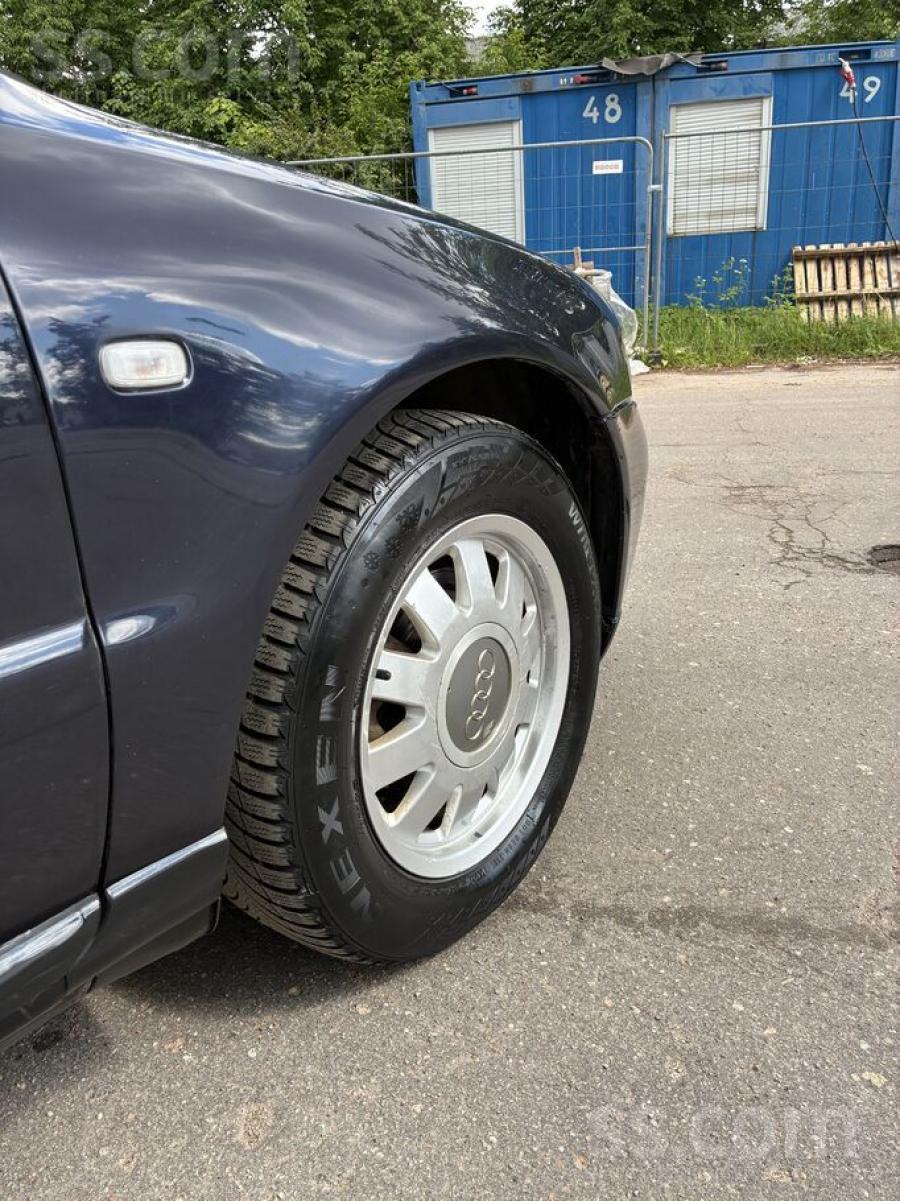 Zils Audi A4 1999 Rīga, ar dzinēja tilpumu 1.90 L un nobraukumu 353 tūkst. km par 2450 €, foto 14 vietnē AUTOMOTO.COM.LV