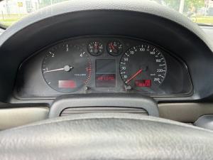 Zils Audi A4 1999 Rīga, ar dzinēja tilpumu 1.90 L un nobraukumu 353 tūkst. km par 2450 €, foto 18 vietnē AUTOMOTO.COM.LV