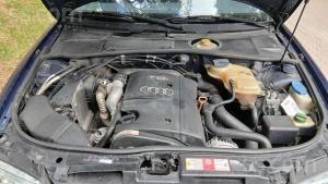 Zils Audi A4 1999 Ogre, ar dzinēja tilpumu 1.90 L un nobraukumu 368 tūkst. km par 2350 €, foto 13 vietnē AUTOMOTO.COM.LV