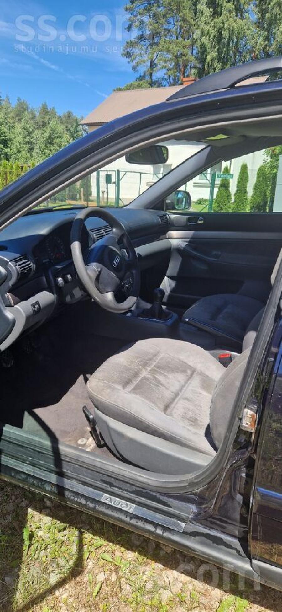 Blue Audi A4 1999 in Jelgava, with an engine capacity of 1.80 L and mileage of 370 thousand km for 850 €, photo 9 on AUTOMOTO.COM.LV