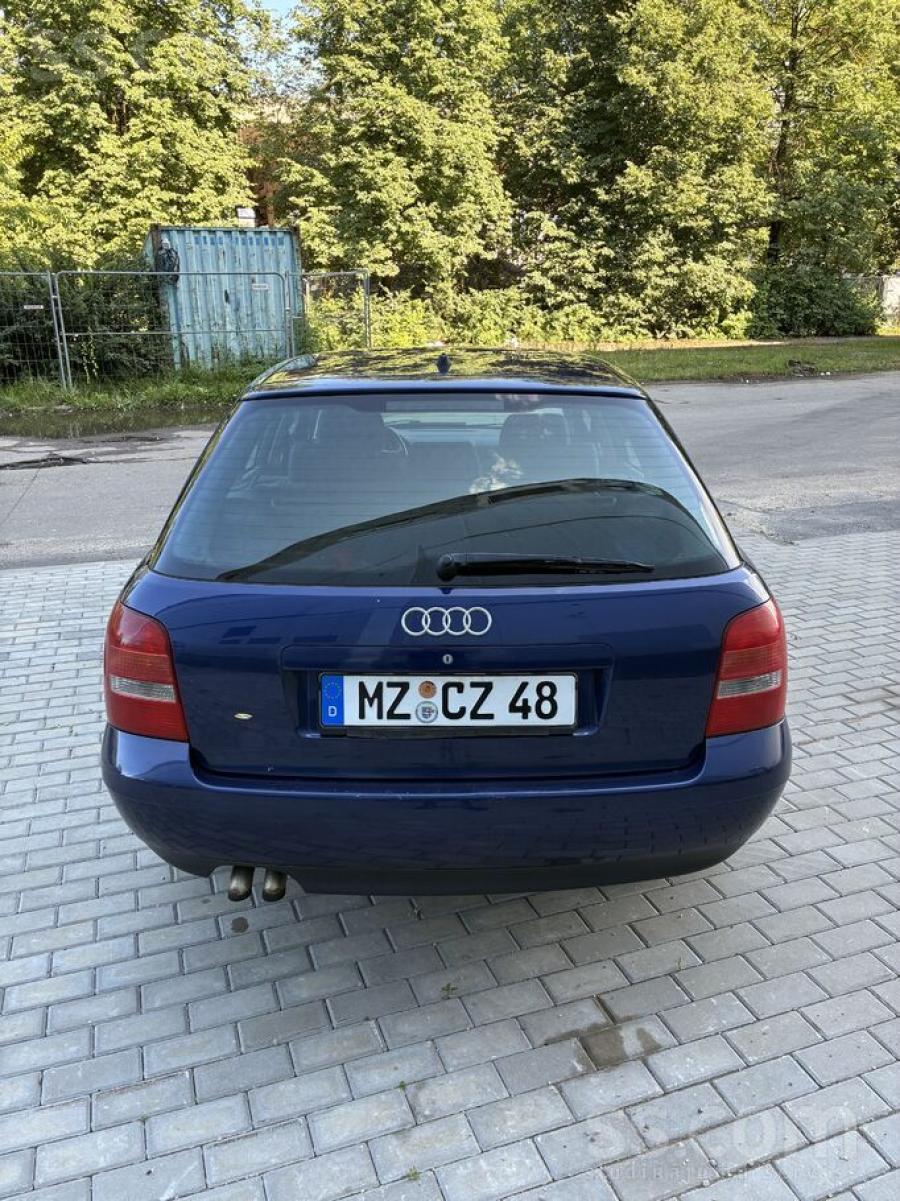 Blue Audi A4 1999 in Riga, with an engine capacity of 1.90 L and mileage of 375 thousand km for 2550 €, photo 7 on AUTOMOTO.COM.LV