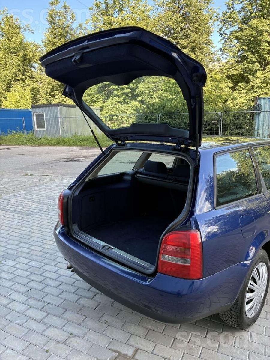 Blue Audi A4 1999 in Riga, with an engine capacity of 1.90 L and mileage of 375 thousand km for 2550 €, photo 24 on AUTOMOTO.COM.LV
