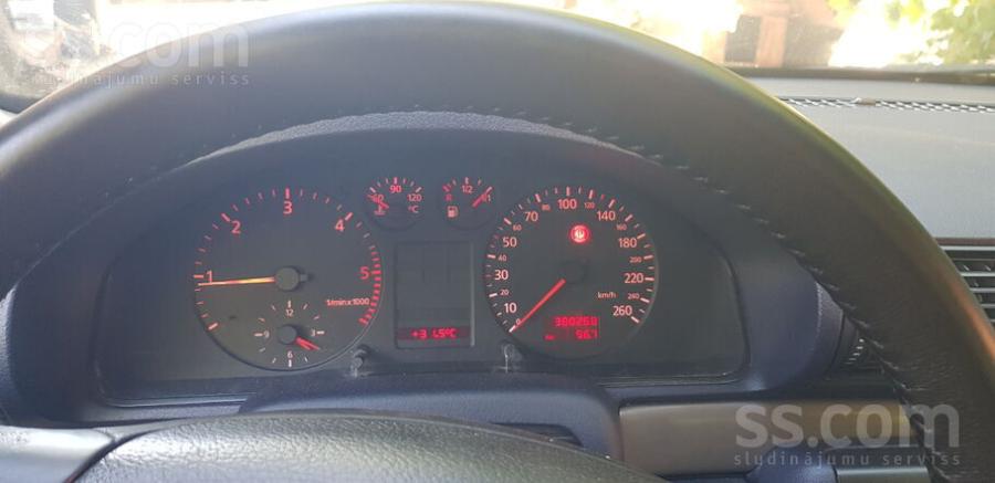 Zils Audi A4 1999 Rīga, ar dzinēja tilpumu 1.90 L un nobraukumu 381 tūkst. km par 3450 €, foto 8 vietnē AUTOMOTO.COM.LV