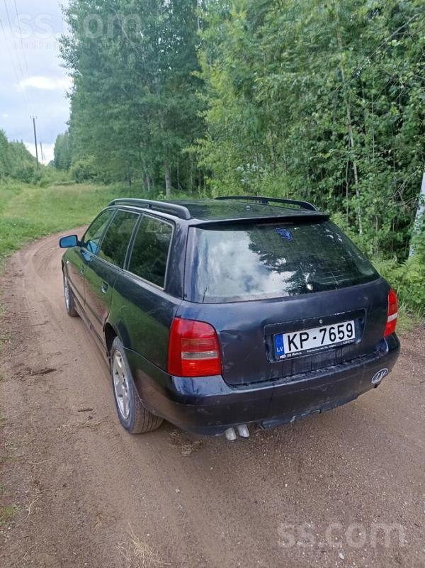 Синий Ауди А4 1999 в Вентспилс, объемом двигателя 1.90 л и пробегом 325 тыс. км за 1000 €, фото 2 на AUTOMOTO.COM.LV