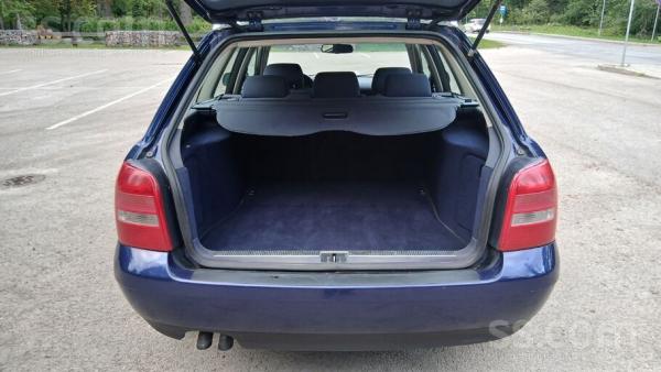 Zils Audi A4 1999 Ogre, ar dzinēja tilpumu 1.90 L un nobraukumu 408 tūkst. km par 2650 €, foto 6 vietnē AUTOMOTO.COM.LV