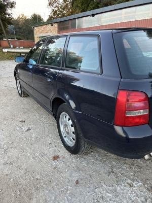 Zils Audi A4 1999 Rīga, ar dzinēja tilpumu 1.90 L un nobraukumu 288 tūkst. km par 2390 €, foto 8 vietnē AUTOMOTO.COM.LV