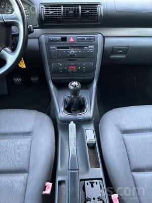Zils Audi A4 1999 Rīga, ar dzinēja tilpumu 1.90 L un nobraukumu 288 tūkst. km par 2390 €, foto 22 vietnē AUTOMOTO.COM.LV