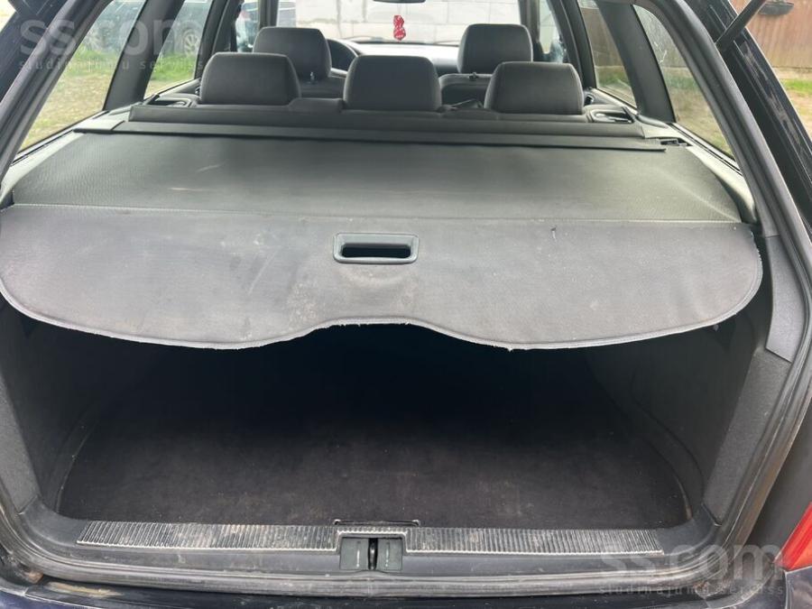 Blue Audi A4 1999 in Jelgava, with an engine capacity of 1.90 L and mileage of 440 thousand km for 1600 €, photo 9 on AUTOMOTO.COM.LV