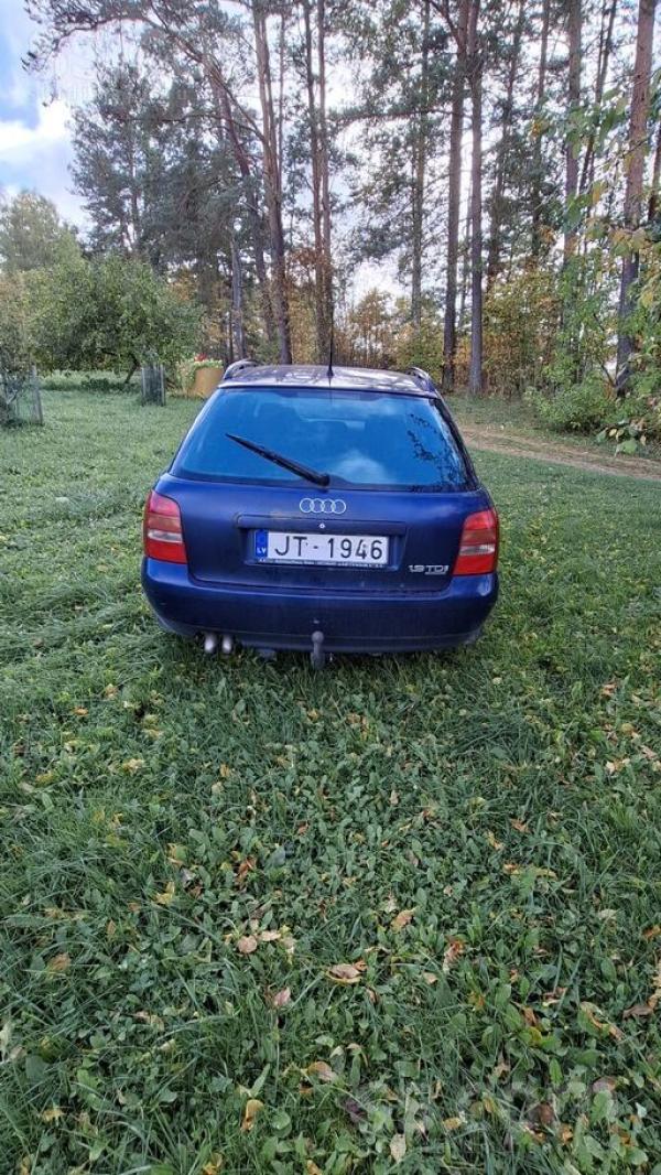 Ауди А4 1999 в Прейли на AUTOMOTO.COM.LV Синий Ауди А4 1999 в Прейли, объемом двигателя 1.90 л и пробегом 379 тыс. км за 3200 €, фото 4 на AUTOMOTO.COM.LV