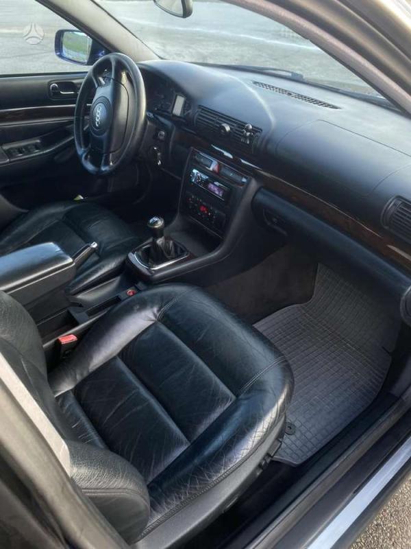 Zils Audi A4 2000 Klaipėda, ar dzinēja tilpumu 1.90 L un nobraukumu 458 tūkst. km par 1300 €, foto 5 vietnē AUTOMOTO.COM.LV