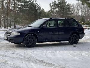 Zils Audi A4 2000 Viļņa, ar dzinēja tilpumu 1.90 L un nobraukumu 289 tūkst. km par 550 €, foto 3 vietnē AUTOMOTO.COM.LV