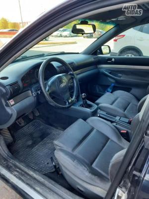 Blue Audi A4 2000 in Klaipeda, with an engine capacity of 1.90 L and mileage of 393 thousand km for 2000 €, photo 9 on AUTOMOTO.COM.LV