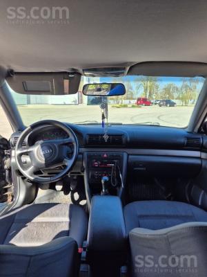 Zils Audi A4 2000 Dobele, ar dzinēja tilpumu 1.90 L un nobraukumu 373 tūkst. km par 1500 €, foto 6 vietnē AUTOMOTO.COM.LV