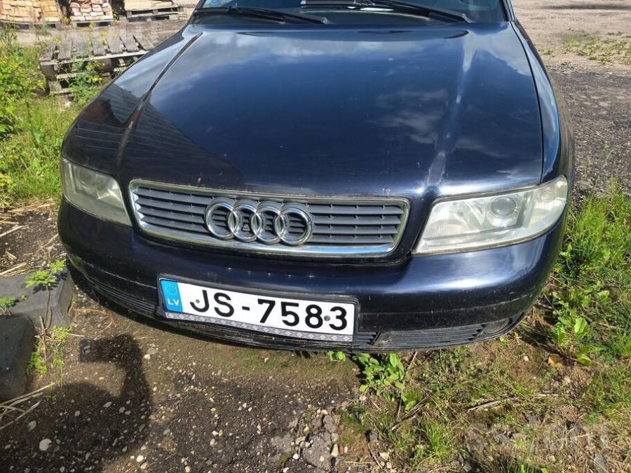Blue Audi A4 2000 in Daugavpils, with an engine capacity of 2.50 L and mileage of 280 thousand km for 600 €, photo 6 on AUTOMOTO.COM.LV