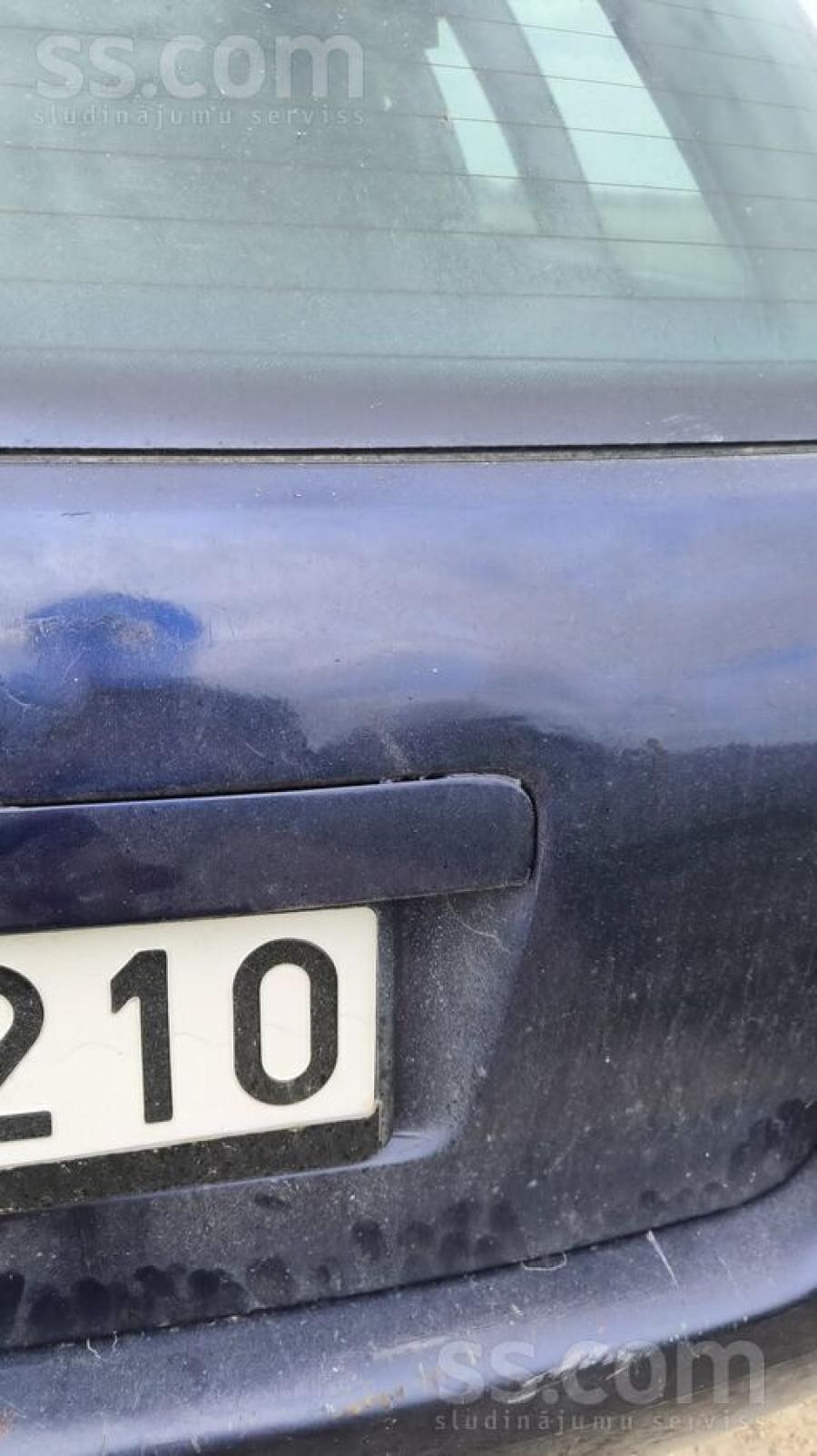 Blue Audi A4 2000 in Jelgava, with an engine capacity of 1.90 L and mileage of 455 thousand km for 950 €, photo 12 on AUTOMOTO.COM.LV