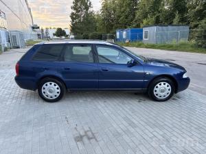 Zils Audi A4 2000 Rīga, ar dzinēja tilpumu 1.90 L un nobraukumu 375 tūkst. km par 2550 €, foto 7 vietnē AUTOMOTO.COM.LV