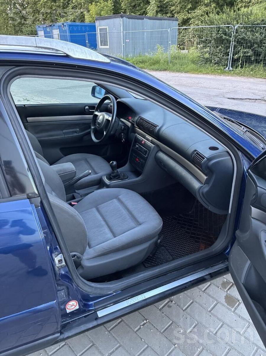 Zils Audi A4 2000 Rīga, ar dzinēja tilpumu 1.90 L un nobraukumu 375 tūkst. km par 2550 €, foto 21 vietnē AUTOMOTO.COM.LV