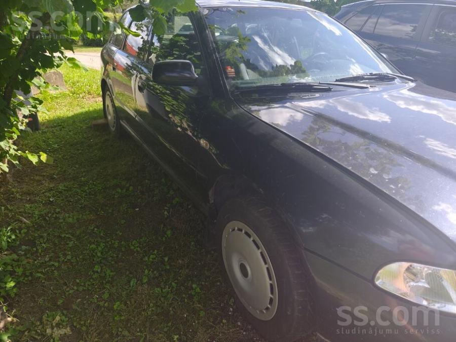 Zils Audi A4 2000 Madona, ar dzinēja tilpumu 1.70 L un nobraukumu 335 tūkst. km par 500 €, foto 5 vietnē AUTOMOTO.COM.LV