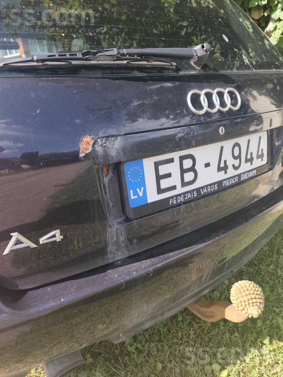 Zils Audi A4 2000 Madona, ar dzinēja tilpumu 1.70 L un nobraukumu 335 tūkst. km par 500 €, foto 6 vietnē AUTOMOTO.COM.LV