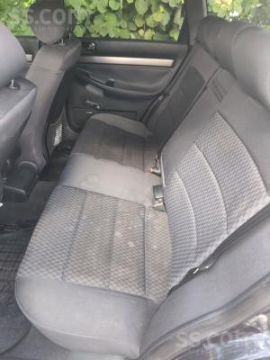 Zils Audi A4 2000 Madona, ar dzinēja tilpumu 1.70 L un nobraukumu 335 tūkst. km par 500 €, foto 9 vietnē AUTOMOTO.COM.LV