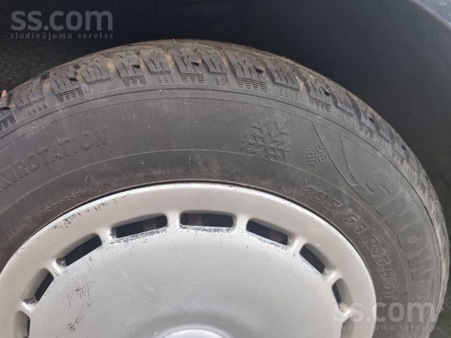 Zils Audi A4 2000 Madona, ar dzinēja tilpumu 1.70 L un nobraukumu 335 tūkst. km par 500 €, foto 11 vietnē AUTOMOTO.COM.LV