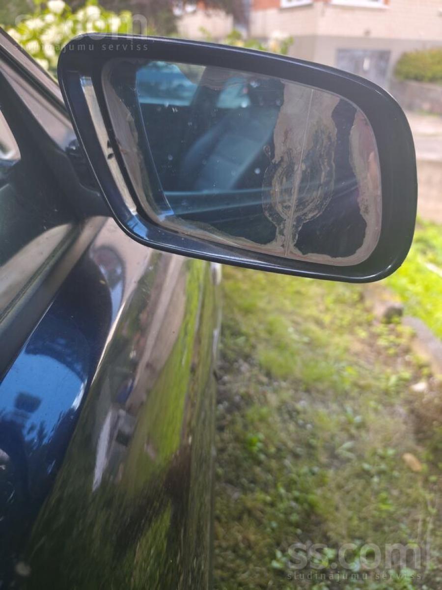 Zils Audi A4 2000 Madona, ar dzinēja tilpumu 1.70 L un nobraukumu 335 tūkst. km par 500 €, foto 12 vietnē AUTOMOTO.COM.LV