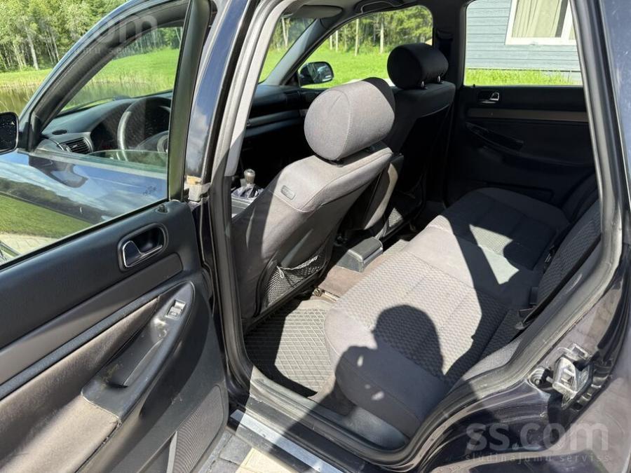 Blue Audi A4 2000 in Cesis, with an engine capacity of 1.90 L and mileage of 470 thousand km for 1250 €, photo 6 on AUTOMOTO.COM.LV