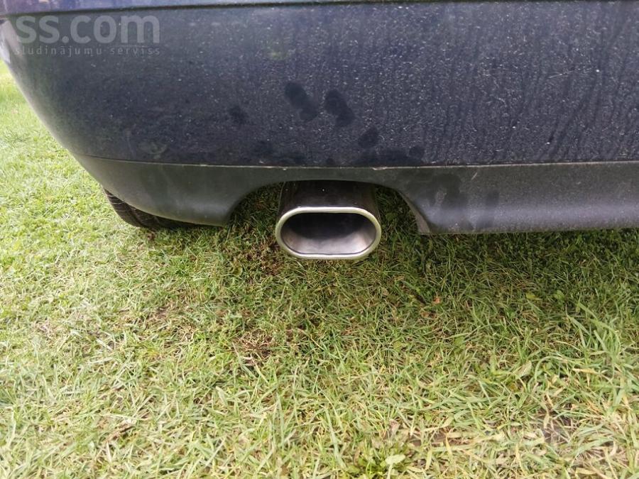 Zils Audi A4 2000 Ogre, ar dzinēja tilpumu 1.90 L un nobraukumu 290 tūkst. km par 1750 €, foto 5 vietnē AUTOMOTO.COM.LV