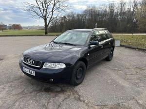 Zils Audi A4 2001 Kauņa, ar dzinēja tilpumu 1.90 L un nobraukumu 298 tūkst. km par 1300 €, foto  vietnē AUTOMOTO.COM.LV