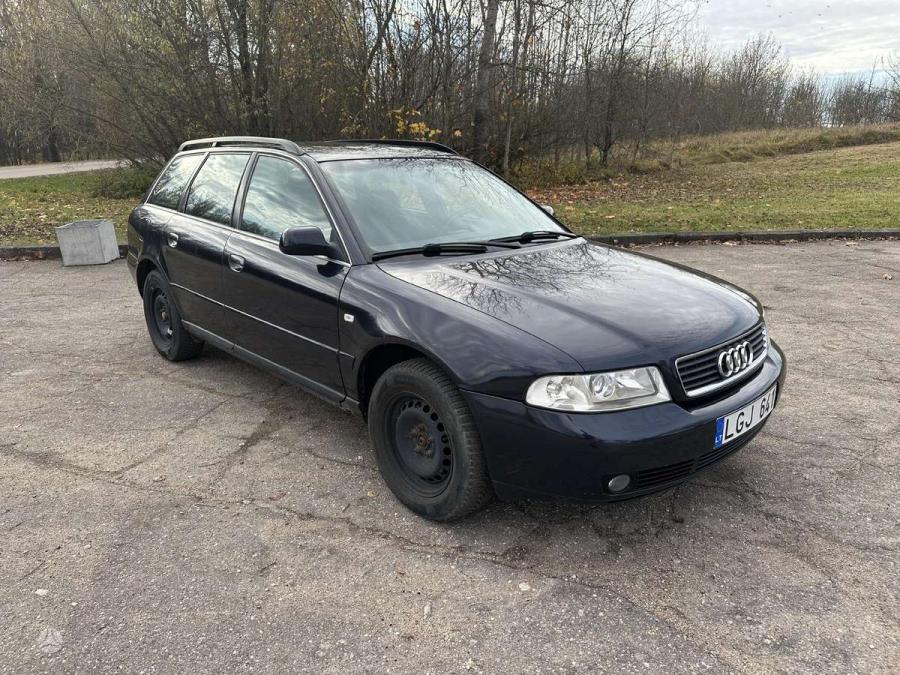 Blue Audi A4 2001 in Kaunas, with an engine capacity of 1.90 L and mileage of 298 thousand km for 1300 €, photo 5 on AUTOMOTO.COM.LV