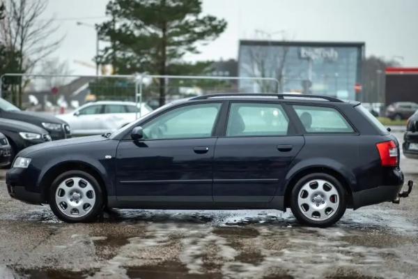 Blue Audi A4 2001 in Liepaja, with an engine capacity of 2.50 L and mileage of 182 thousand km for 2400 €, photo 2 on AUTOMOTO.COM.LV