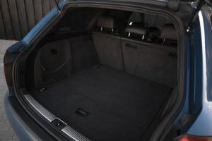 Blue Audi A4 2001 in Jelgava, with an engine capacity of 1.90 L and mileage of 323 thousand km for 1900 €, photo 8 on AUTOMOTO.COM.LV