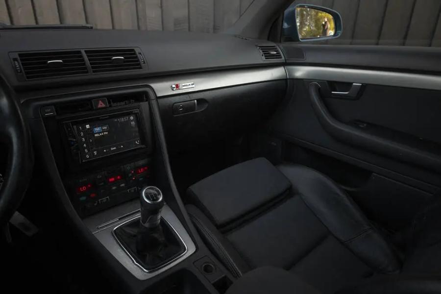 Blue Audi A4 2001 in Jelgava, with an engine capacity of 1.90 L and mileage of 323 thousand km for 1900 €, photo 9 on AUTOMOTO.COM.LV