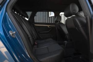 Blue Audi A4 2001 in Jelgava, with an engine capacity of 1.90 L and mileage of 323 thousand km for 1900 €, photo 17 on AUTOMOTO.COM.LV