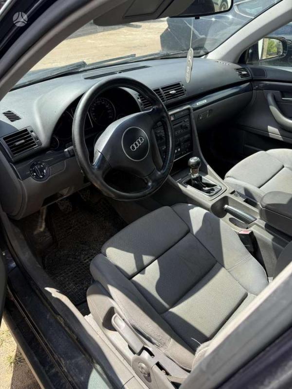 Blue Audi A4 2001 in Kaunas, with an engine capacity of 2.50 L and mileage of 255 thousand km for 500 €, photo 6 on AUTOMOTO.COM.LV