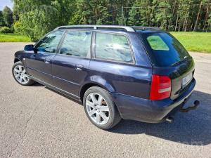 Blue Audi A4 2001 in Riga, with an engine capacity of 1.80 L and mileage of 319 thousand km for 1500 €, photo 3 on AUTOMOTO.COM.LV