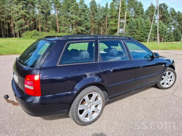 Синий Ауди А4 2001 в Рига, объемом двигателя 1.80 л и пробегом 319 тыс. км за 1500 €, фото 4 на AUTOMOTO.COM.LV