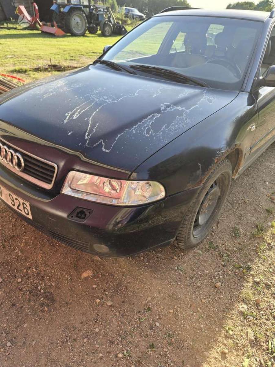 Синий Ауди А4 2001 в Укмерге, объемом двигателя 1.90 л и пробегом 420 тыс. км за 600 €, фото 6 на AUTOMOTO.COM.LV