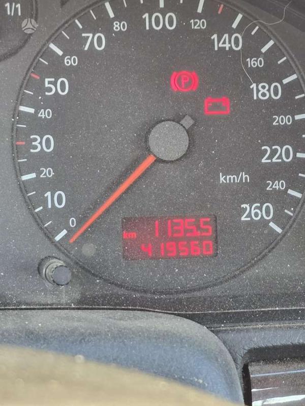 Audi A4 2001 Ukmergė vietnē Zils Audi A4 2001 Ukmergė, ar dzinēja tilpumu 1.90 L un nobraukumu 420 tūkst. km par 600 €, foto 10 vietnē AUTOMOTO.COM.LV