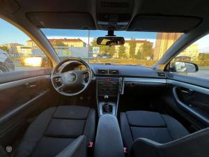 Blue Audi A4 2001 in Vilnius, with an engine capacity of 2.50 L and mileage of 257 thousand km for 900 €, photo 6 on AUTOMOTO.COM.LV