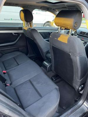 Blue Audi A4 2001 in Vilnius, with an engine capacity of 2.50 L and mileage of 257 thousand km for 900 €, photo 9 on AUTOMOTO.COM.LV